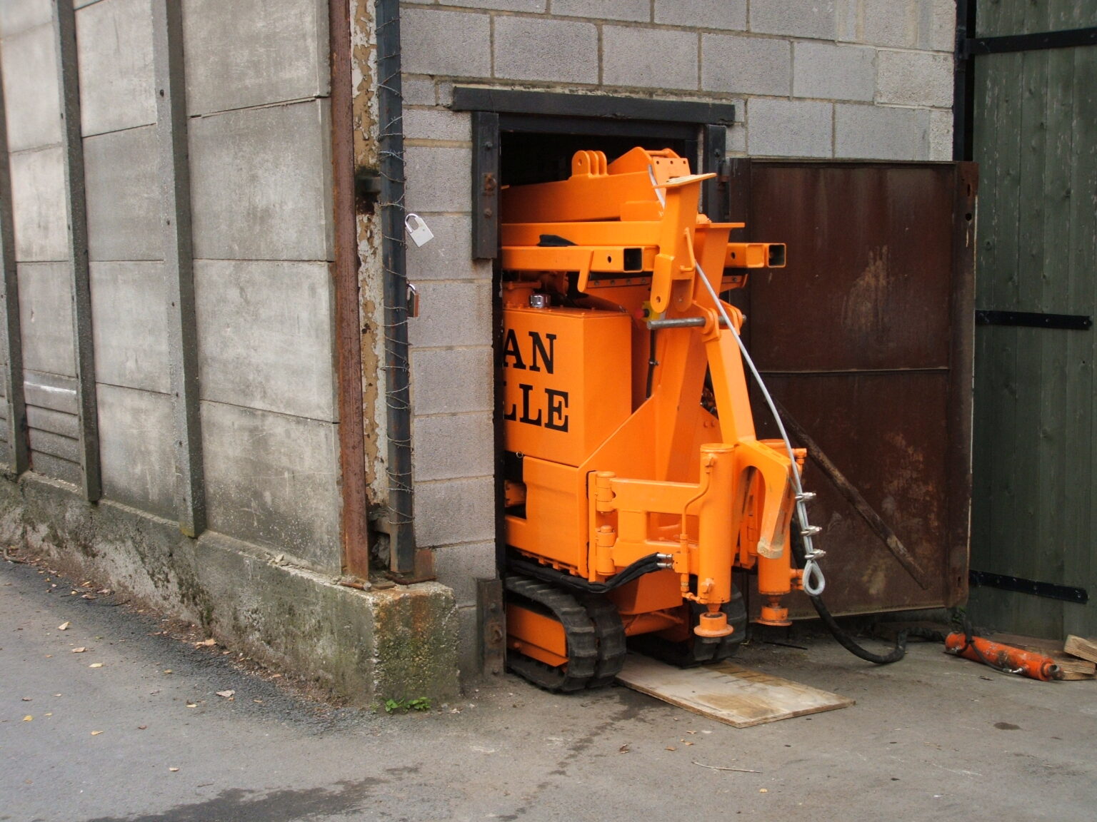 Van Elle | Cable Percussion Drilling - Van Elle